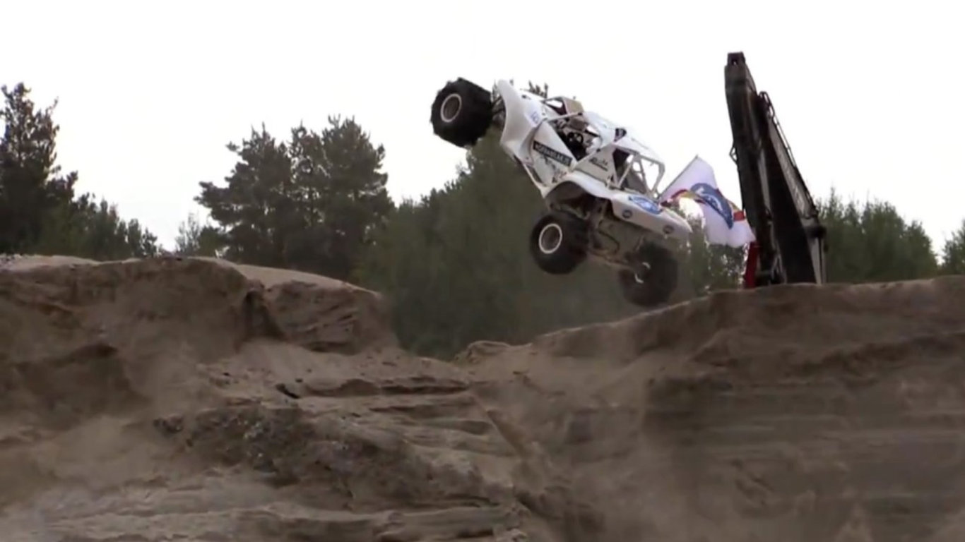 Off-Road Hill Climb 3 - Autosalon - CNN Prima NEWS
