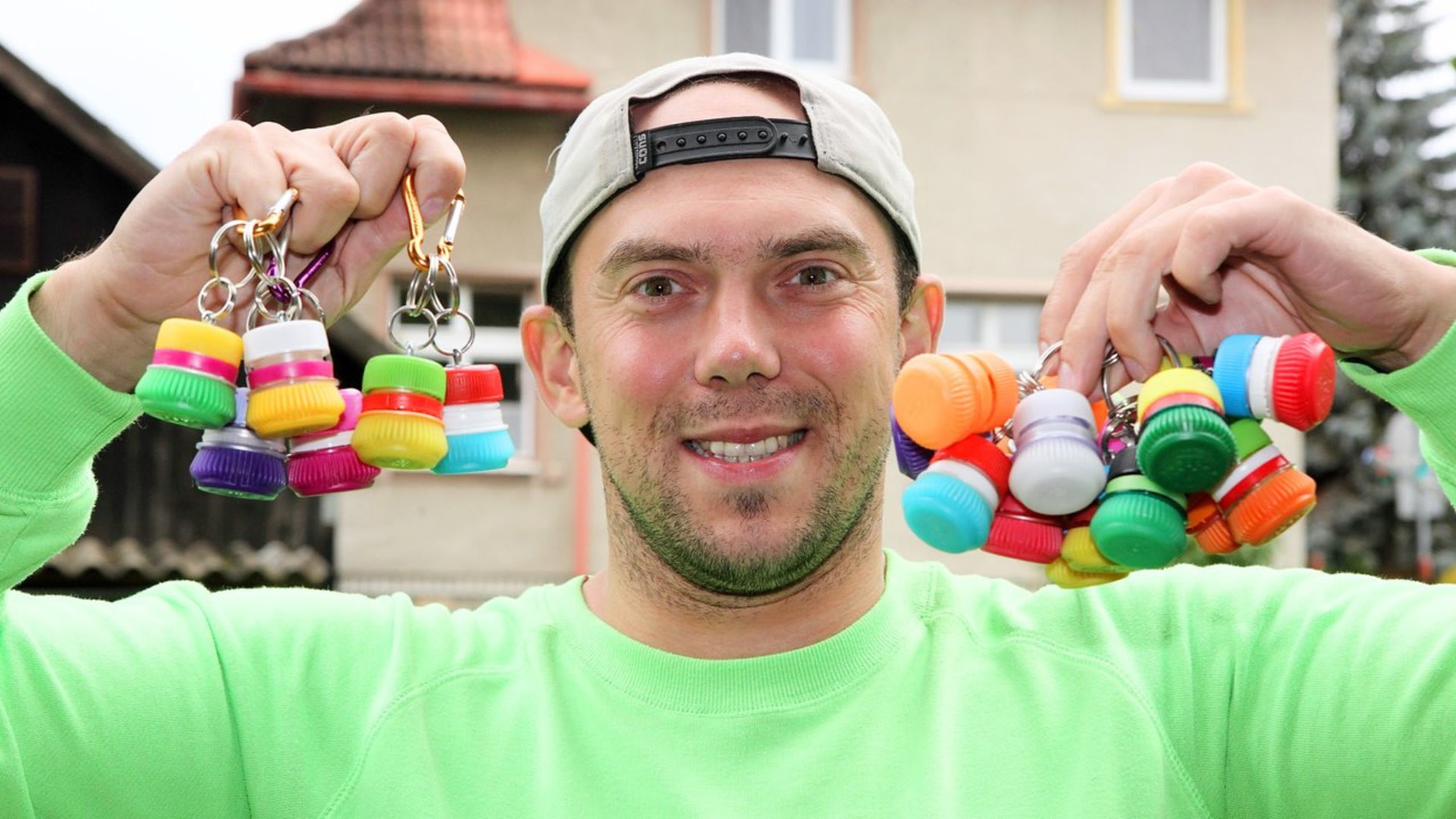 Vychytávky Ládi Hrušky - Přívěsky na klíče, na léky z PET lahví - bonus ...