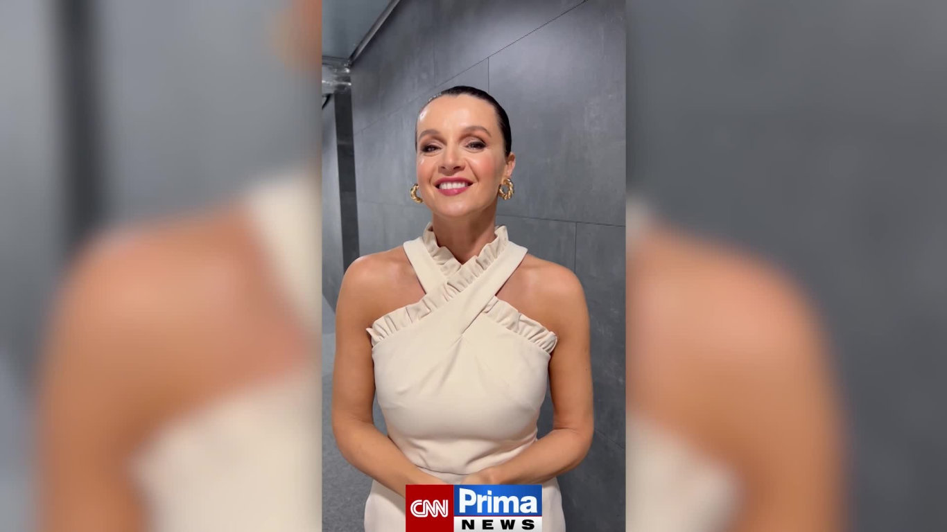 Moderátoři blahopřejí Karlu Voříškovi k 60. narozeninám - CNN Prima NEWS