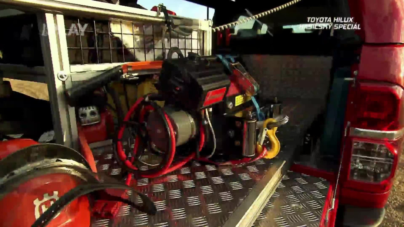 Toyota Hilux DC 2,5 D-4D VEA-L2Z hasičský speciál - Autosalon - CNN ...