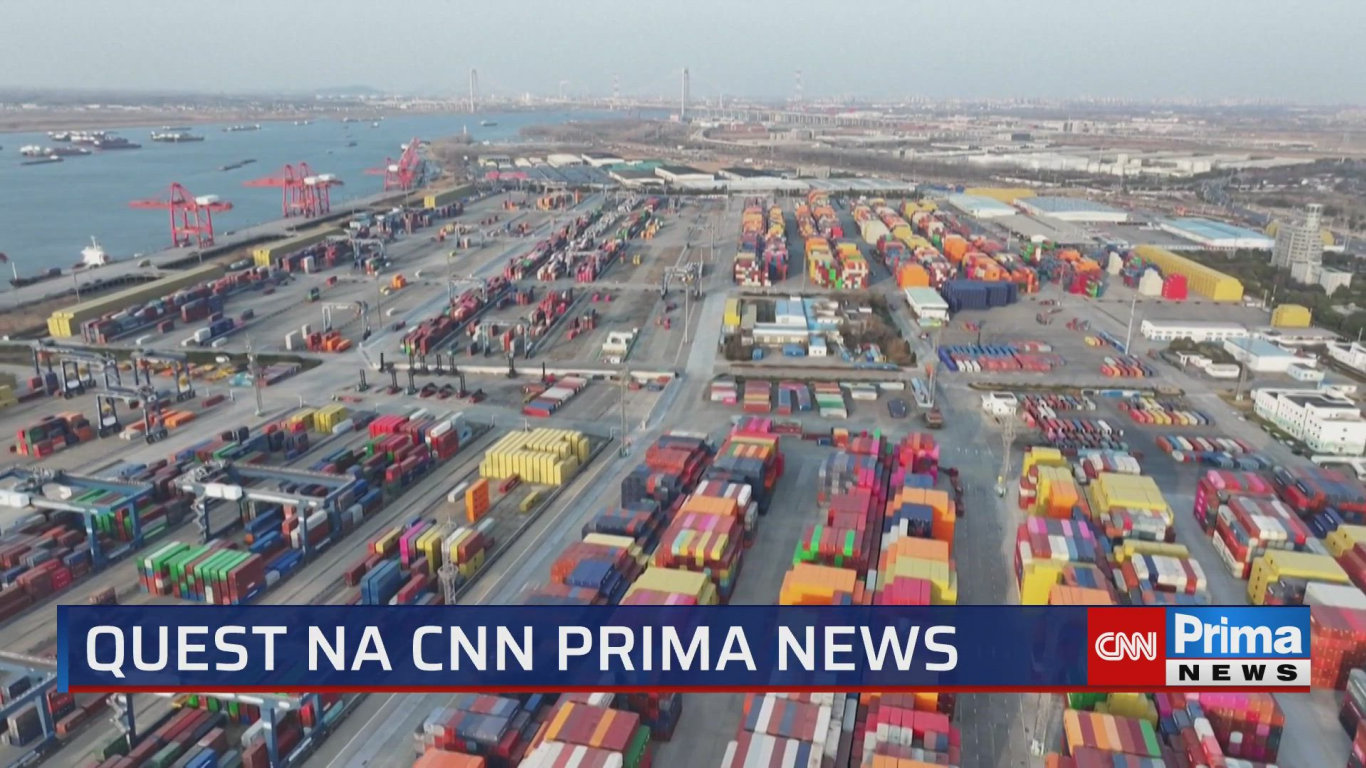 Ekonomický žurnalista Richard Quest na konferenci CNN Prima NEWS ...