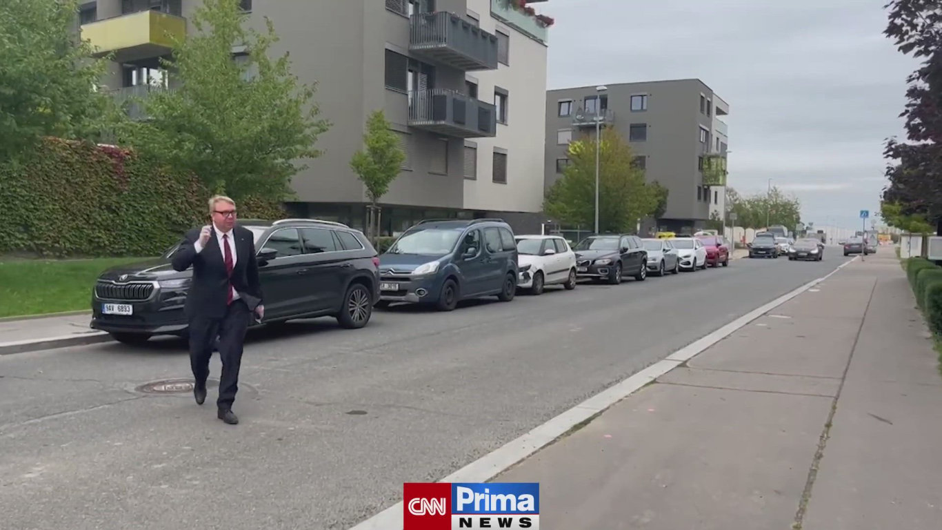 Do štábu hnutí ANO dorazil Aleš Juchelka - CNN Prima NEWS