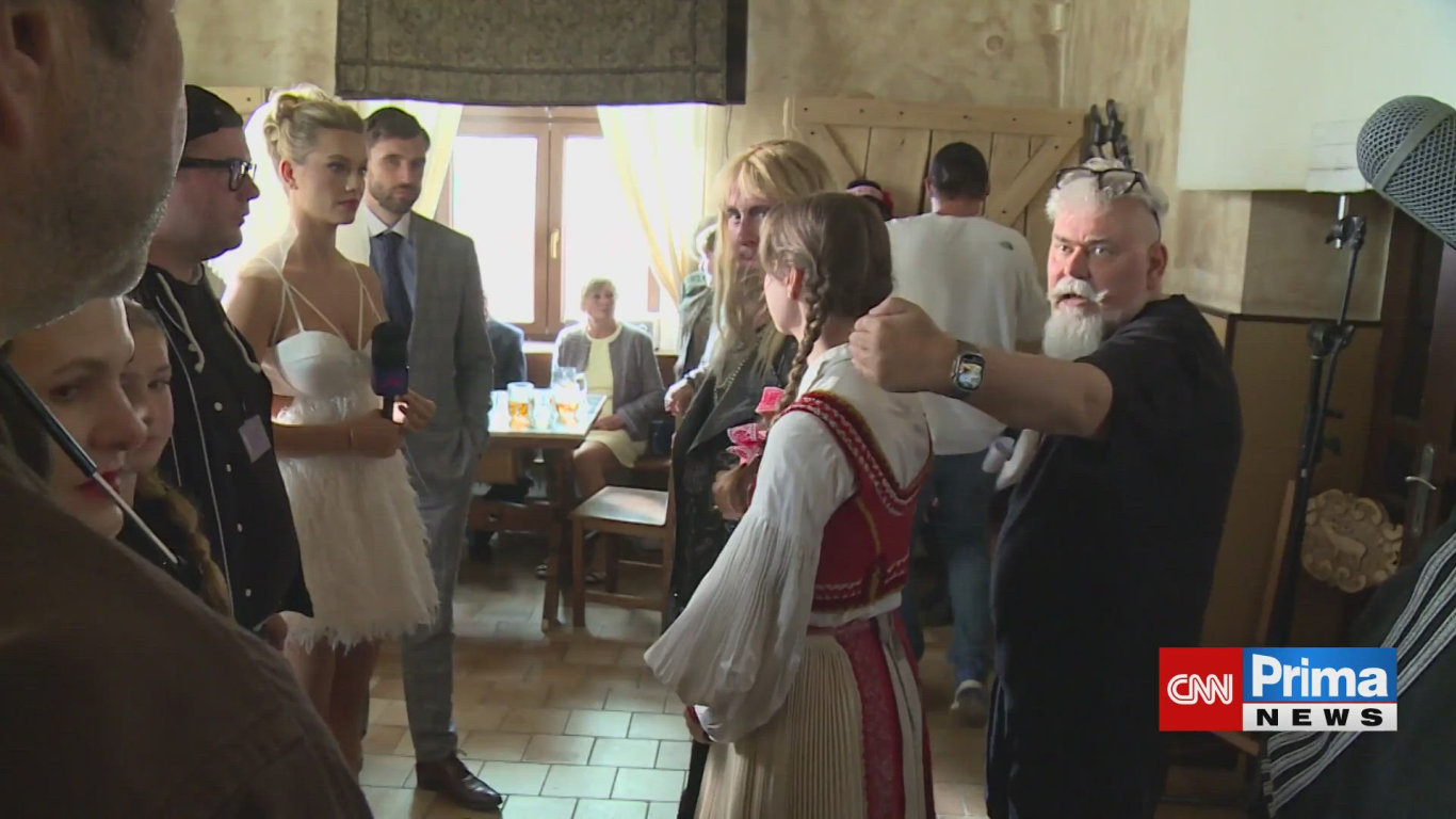 Natáčení komedie Proč bychom se nezabili - HLAVNÍ ZPRÁVY - CNN Prima NEWS