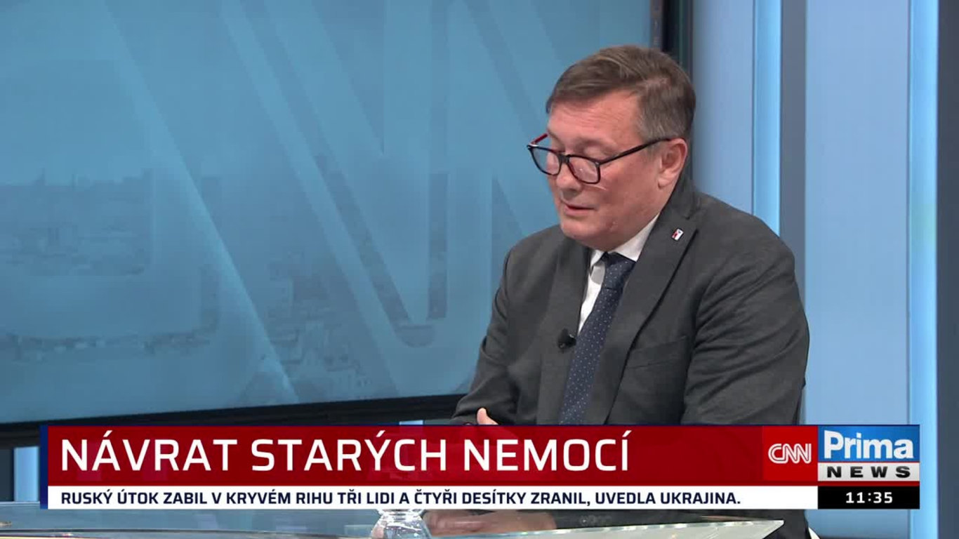 ZPRÁVY PLUS, Roman Prymula, Vladimír Koblížek - 13.3. v 11:30 - ZPRÁVY PLUS - CNN Prima NEWS