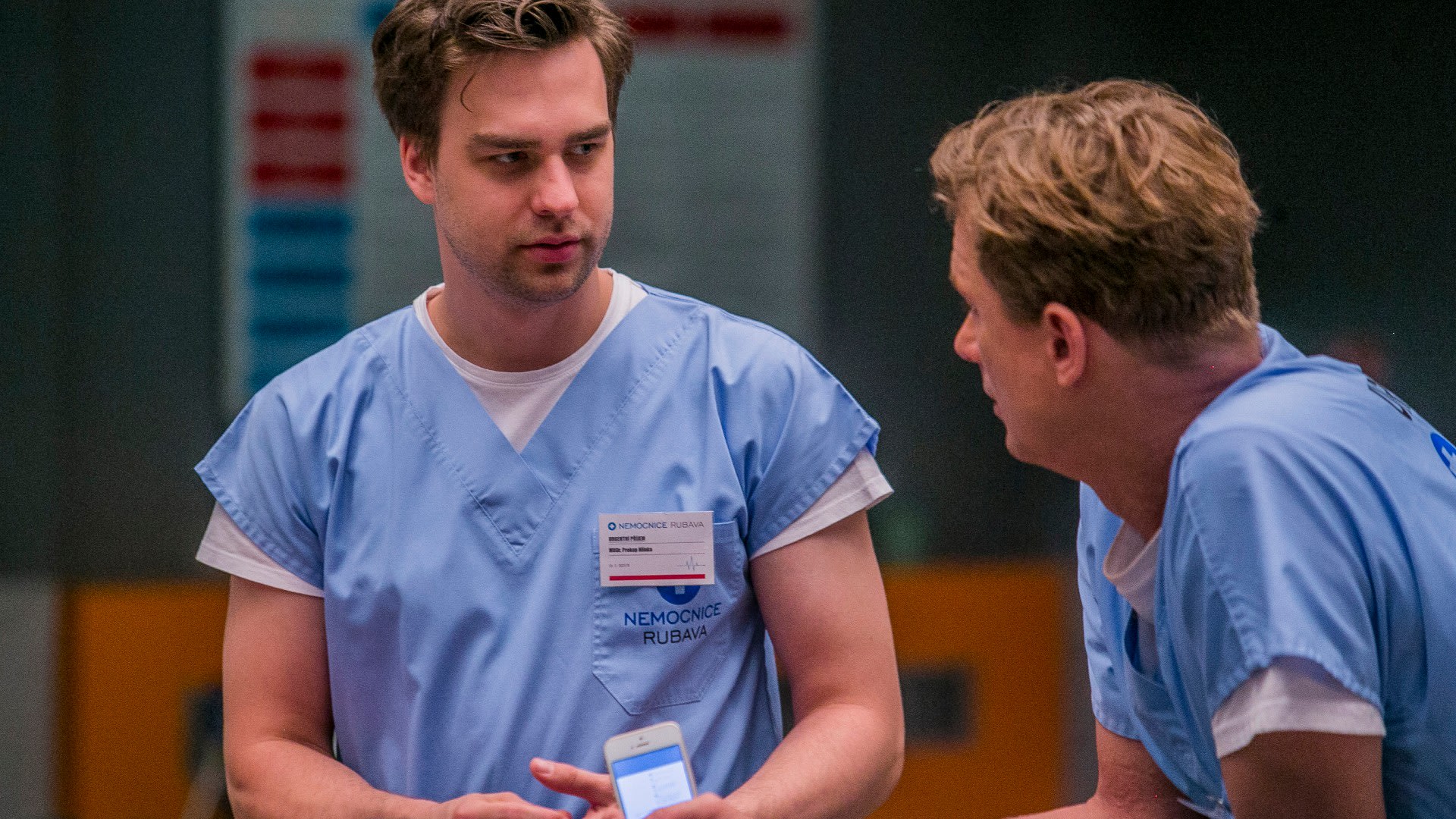 Modrý kód - epizoda Na dvou židlích online | prima+