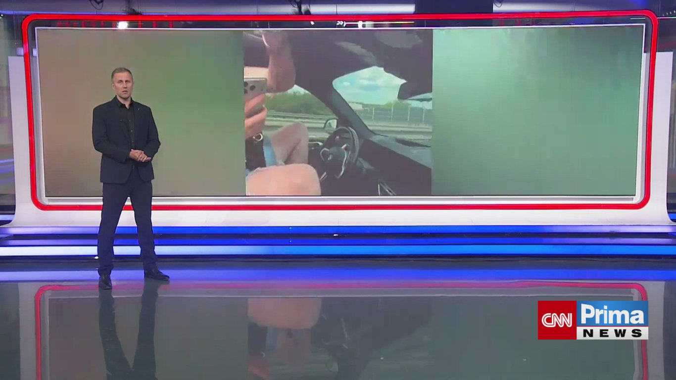 Šílené chování cizince na D1, ohrozil celou řadu lidí - CNN Prima NEWS