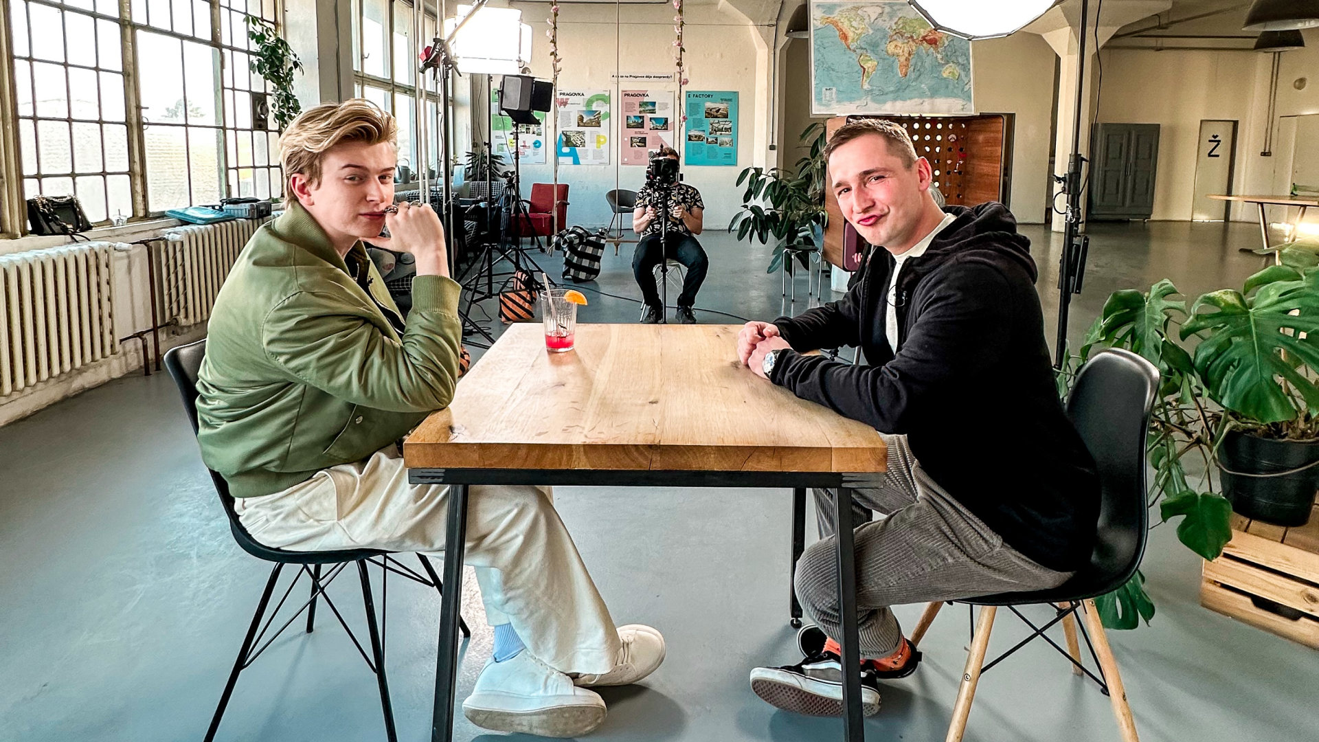 MAGIC SHOW - epizoda Radek Bakalář&Adam Mišík, kouzelníkova Chytrá ...