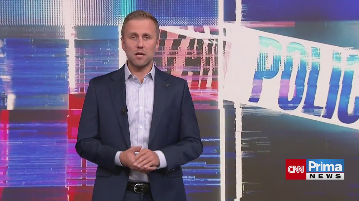 VIDEO: Na zem! Ruce od sebe! Zásahovka zadržela dvojici bytařů řádících ...