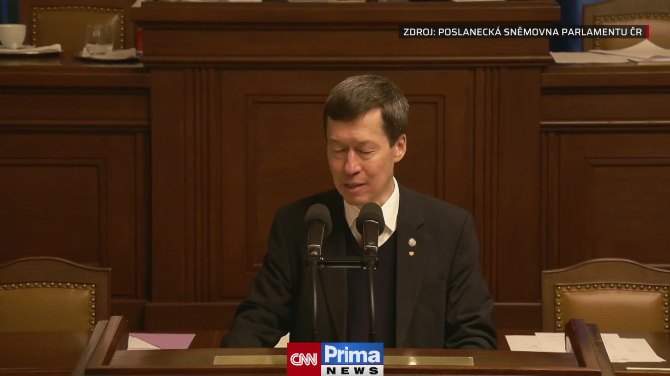 Hayato Okamura emotivně hovořil ve Sněmovně o bratru Tomiovi - CNN ...