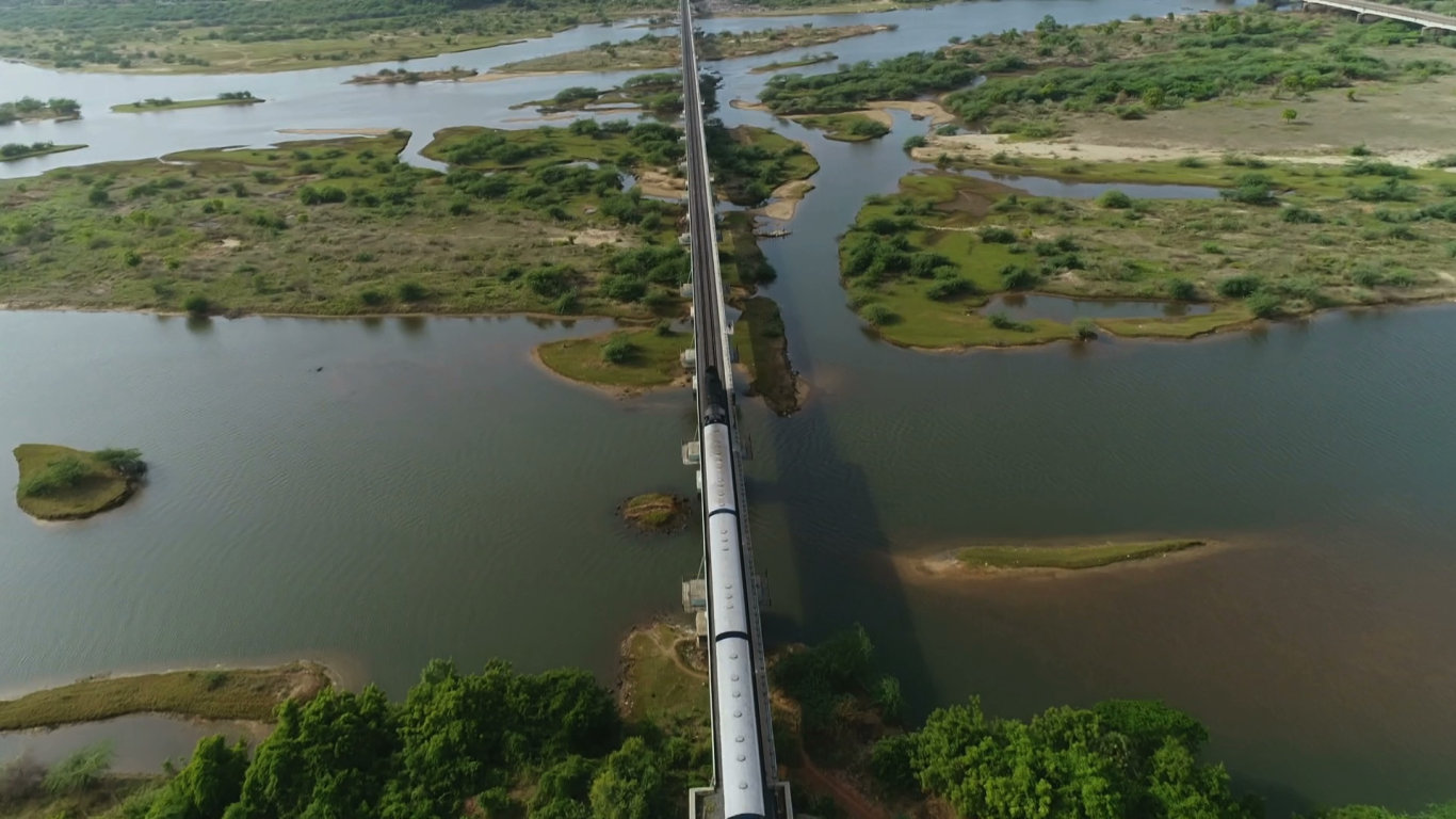 Rameswaram Express - Nejnebezpečnější železnice světa - Prima Zoom