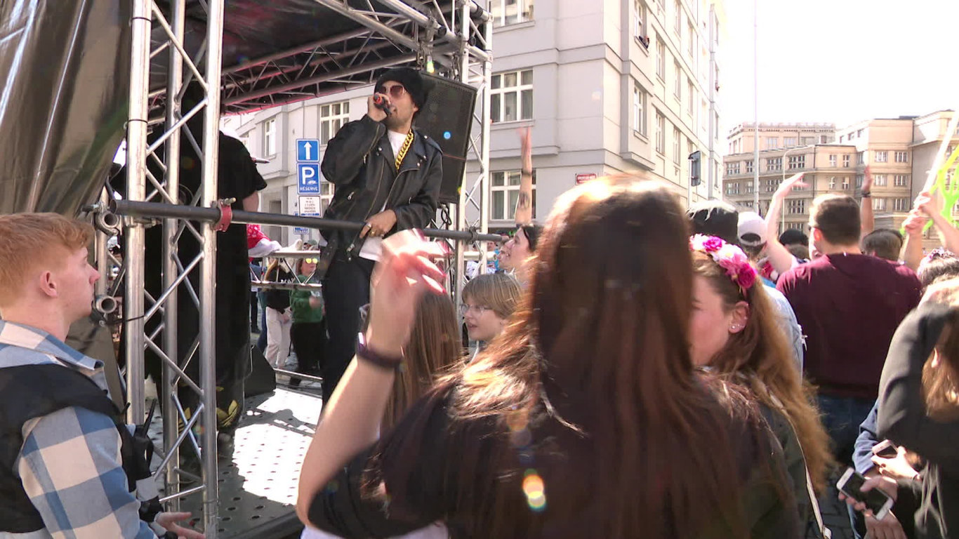 SHOWTIME - 23.4. v 19:55 - SHOWTIME - CNN Prima NEWS