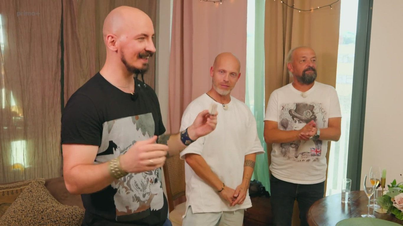 Svěrací kazajka - Prostřeno! S28 (71) - Prima Ženy - Prima Ženy