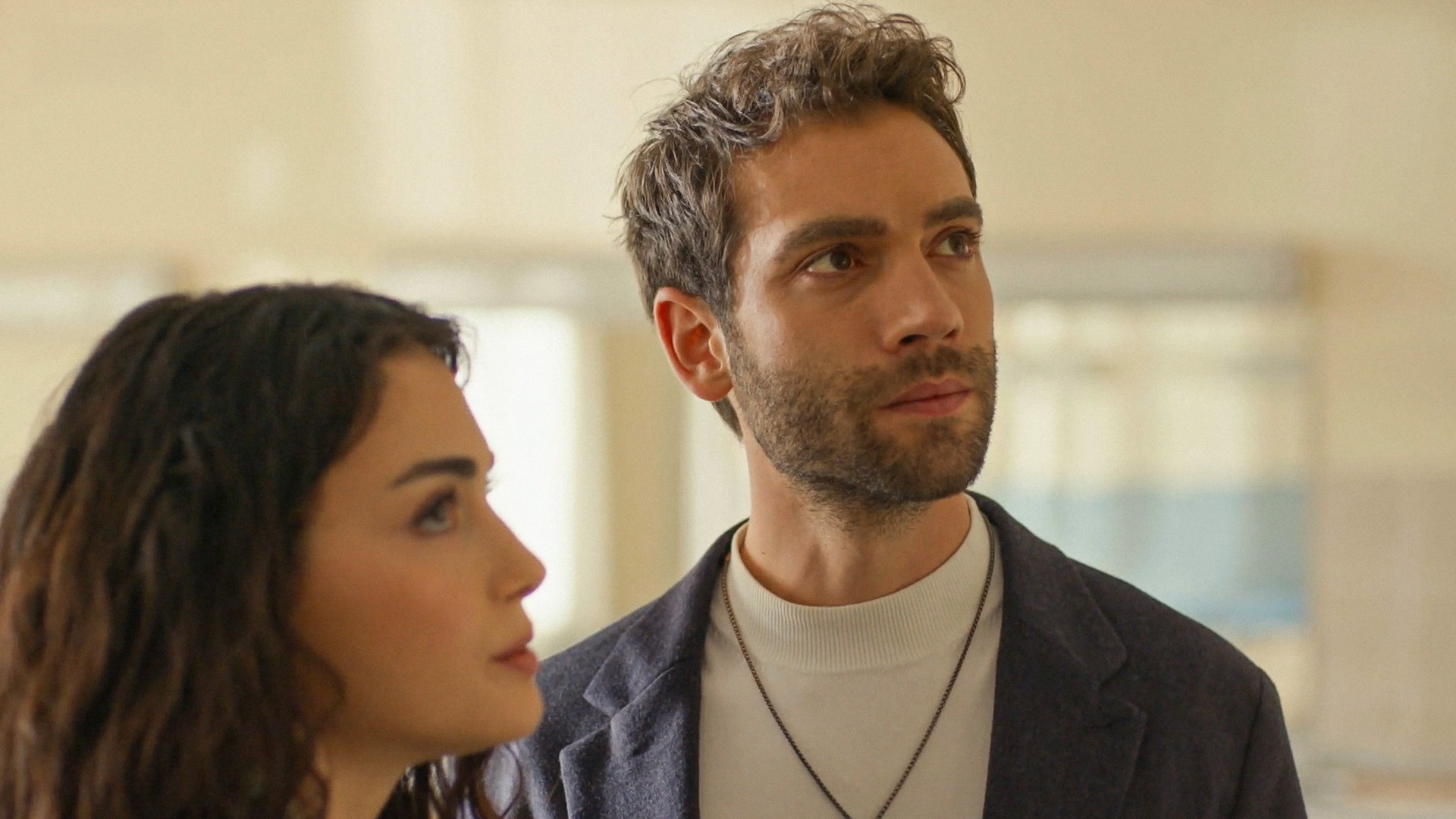 Utajená láska - epizoda Další lež online | prima+