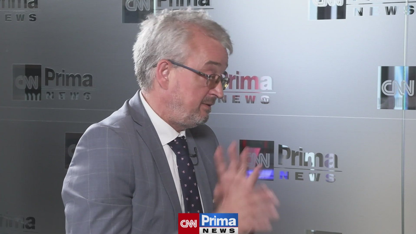 Marek Benda o působení rodiny Bendů v české politice - CNN Prima NEWS